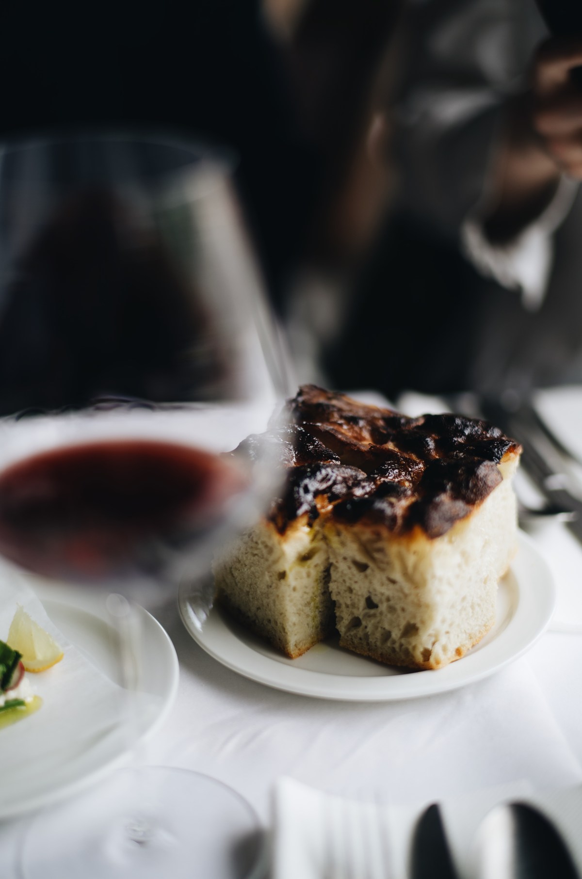 Little Wolf: Big Flavors, Laid-Back Vibes, and One of Oslo’s Best-Value Menus – EatbyLe